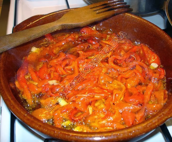 EL CAPRICHO DE HELENA: EMBOTAR PIMIENTOS DEL PIQUILLO
