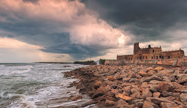 Tamilnadu Tourism: Tharangampadi Beach, Nagapattinam