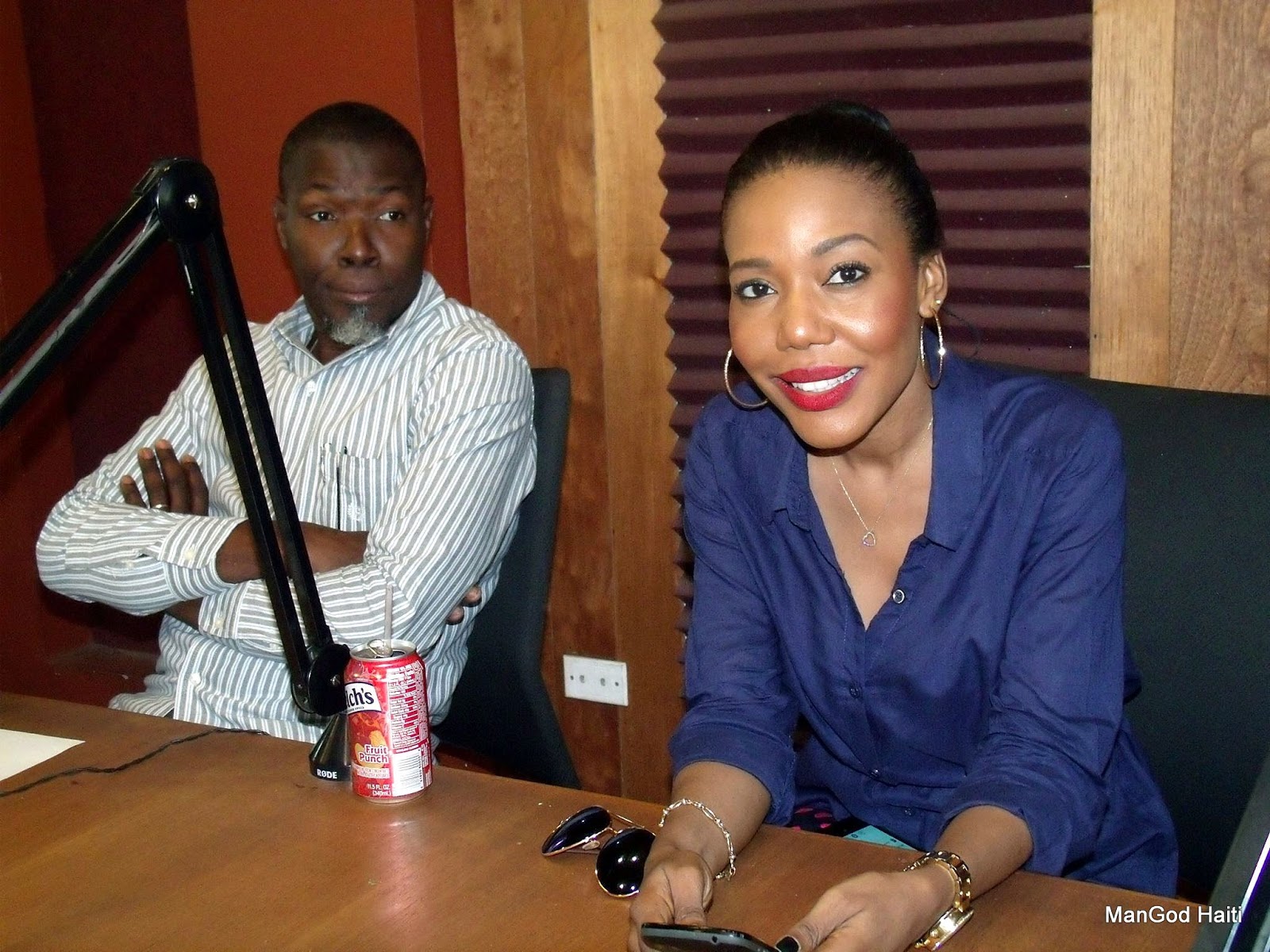 Maarten Boute le PDG de la Digicel invité a l`émission matin Caraïbes ...