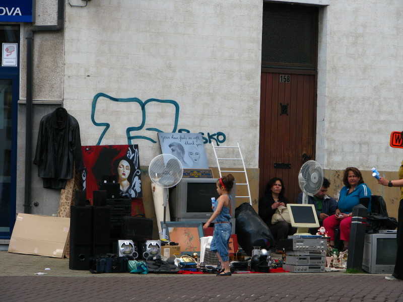 LB55'55-Emiel-on-the-blog: Hemiksem - Rommelmarkt - 't Nief Perdje