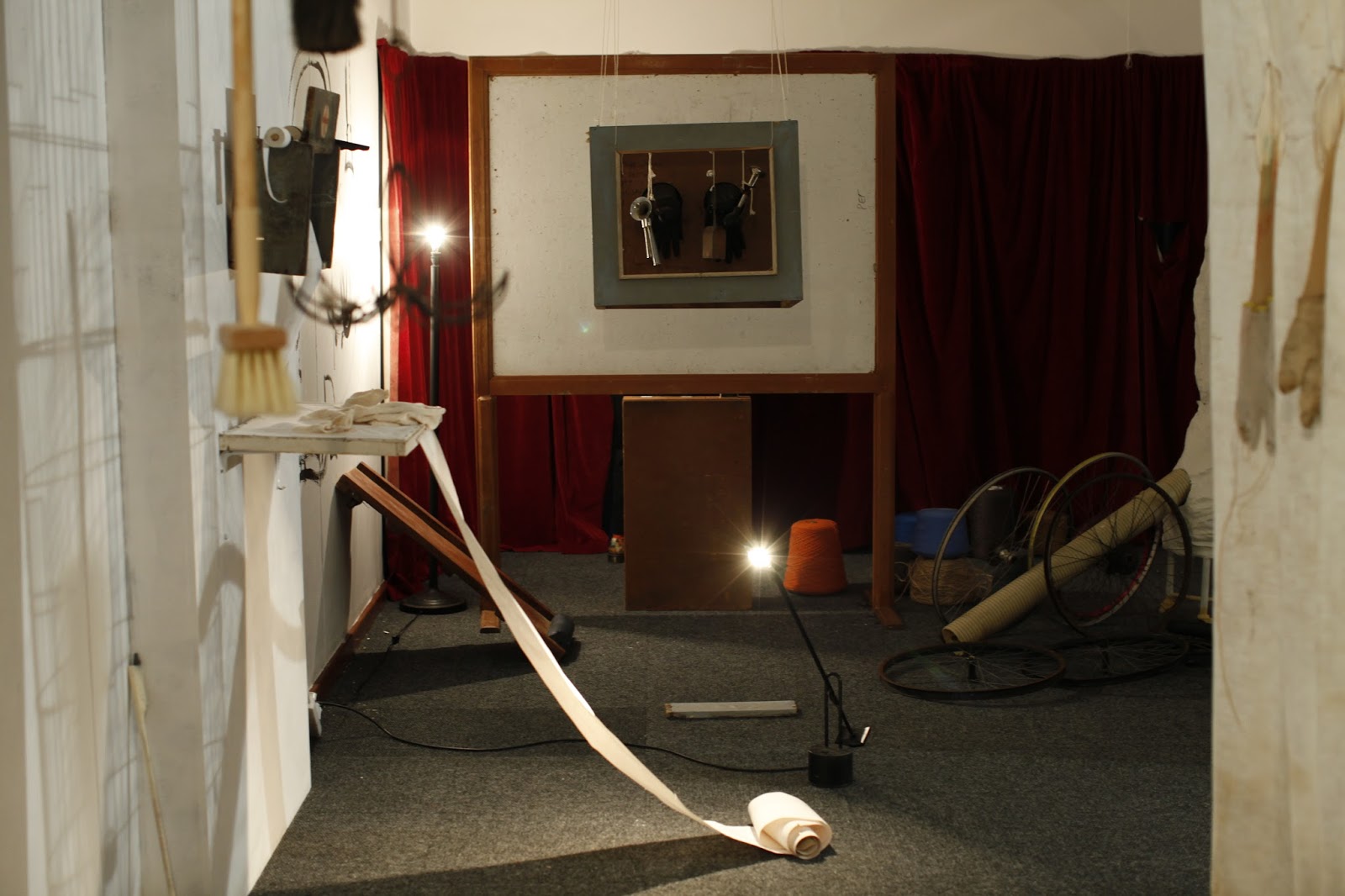 Exploring the Performative Art Object.