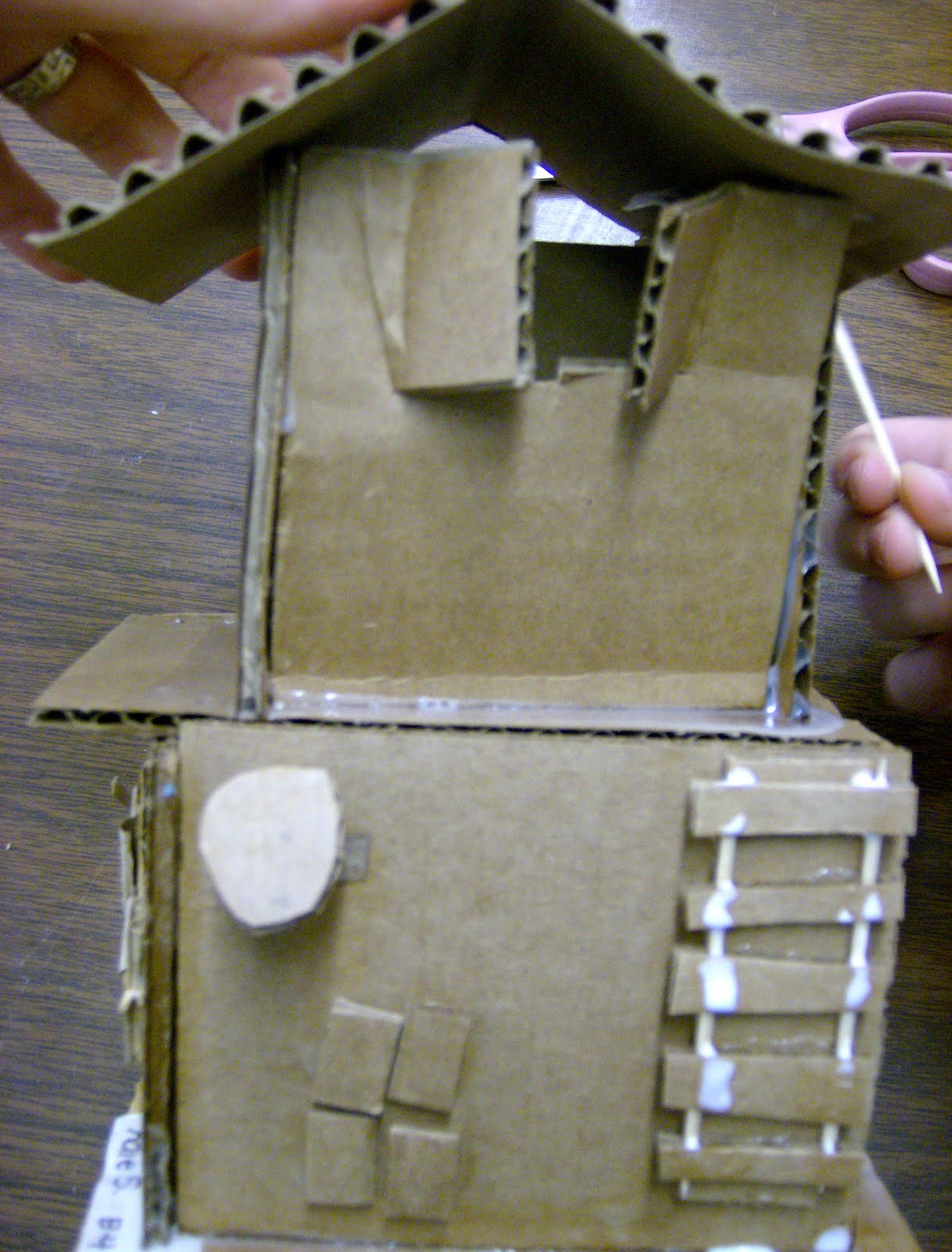 Zilker Elementary Art Class: Fourth Grade Artists build house sculptures