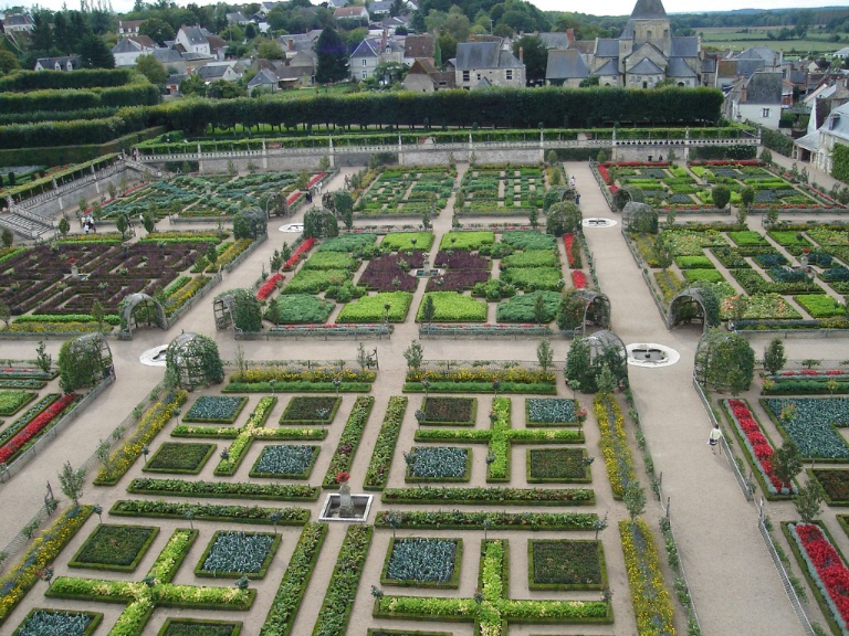 Ewa in the Garden: 24 Beautiful Photos of Edible Landscape Ideas - Hand ...