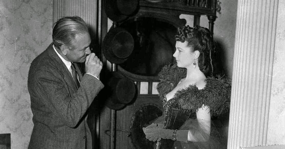 37 Rarely Seen Behind-the-Scenes Photos From the Making of Classic Film ...