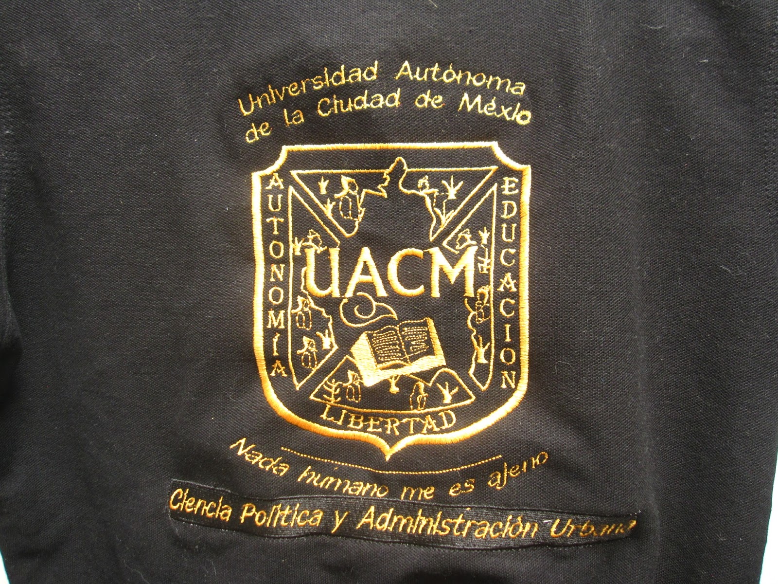 Escudo UACM: Playeras - Camisetas UACM