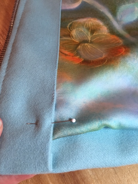 Upline Jacket Sew Along: Week 4 Inserting Zippers & Finishing Details ...