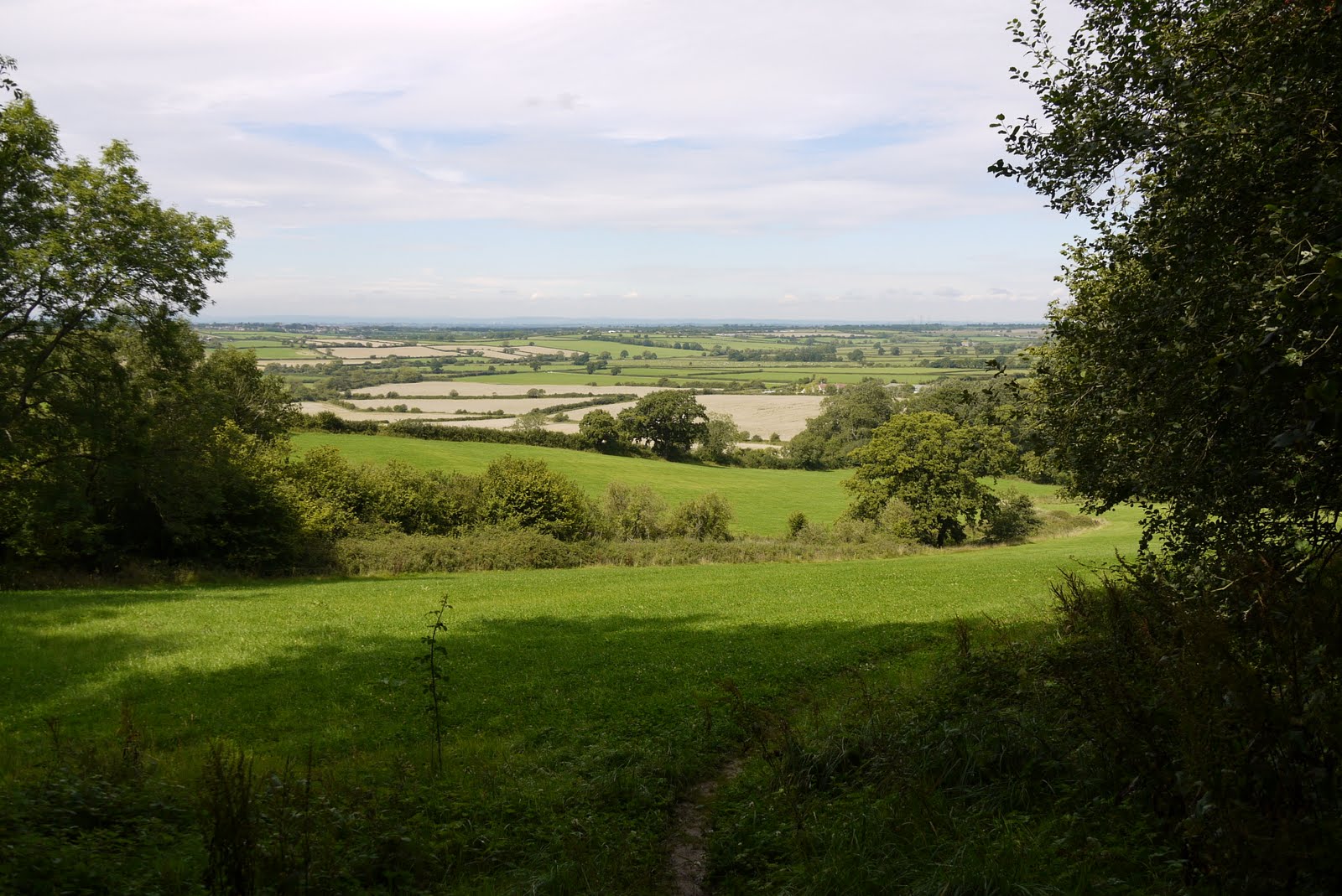 Walking in the country: Tormarton to Cold Ashton (Cotswold Way 13)