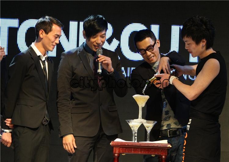 Hong Kong, My Love: Roy Cheung (張耀揚): Press Archive 2010