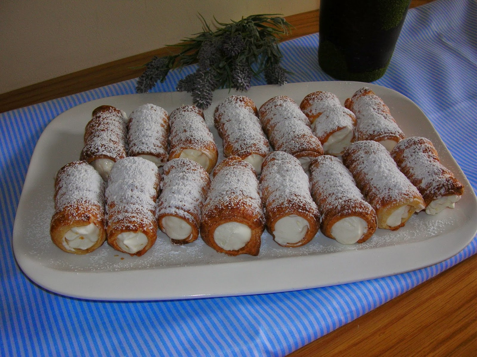 Nuvola Glacé / Mary: Cañitas de nata