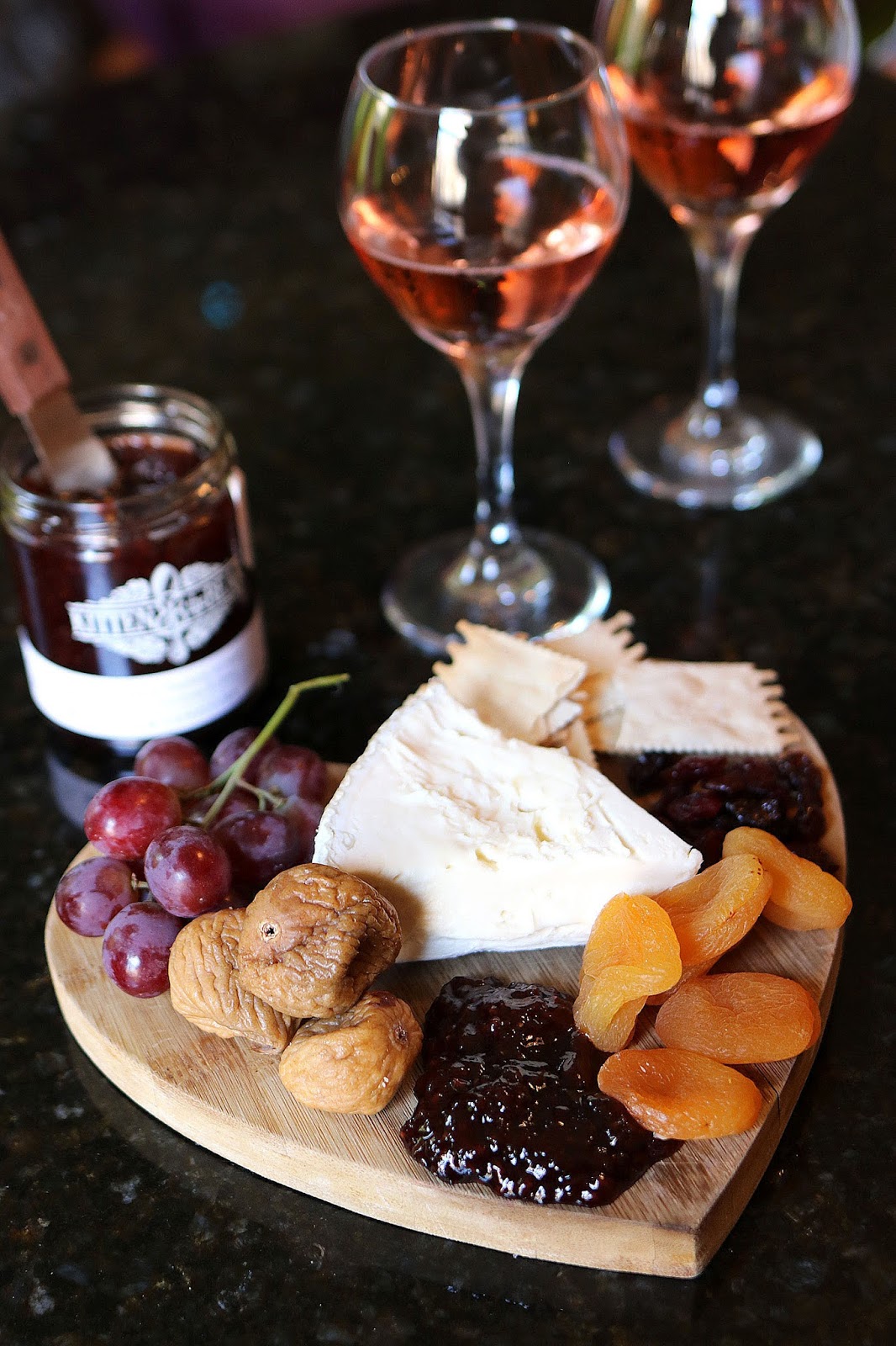 How to Build the Perfect Cheese Board | chicago foodie girl