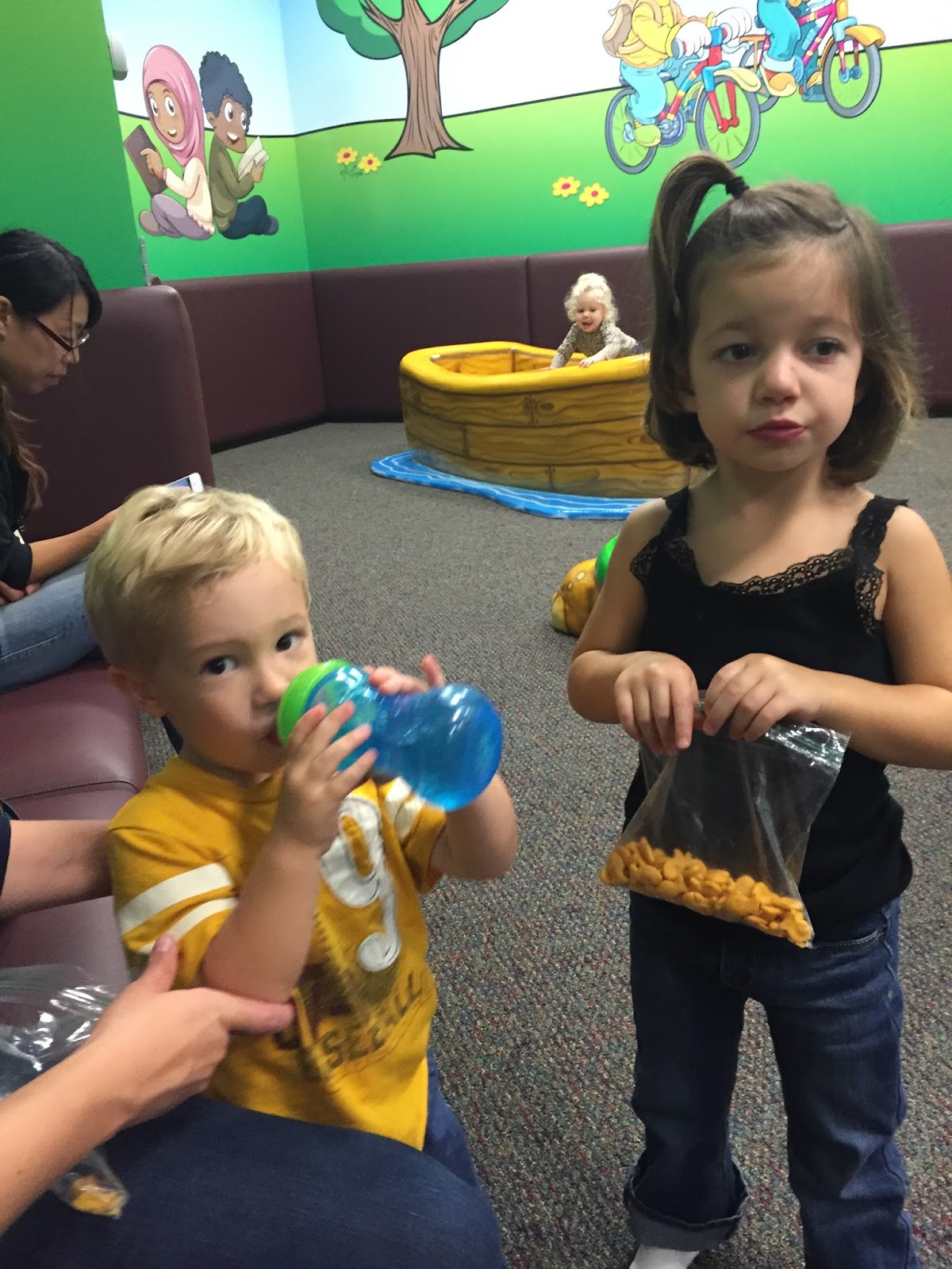 MINNESOTA BABY: New indoor play-area at eden prairie center.
