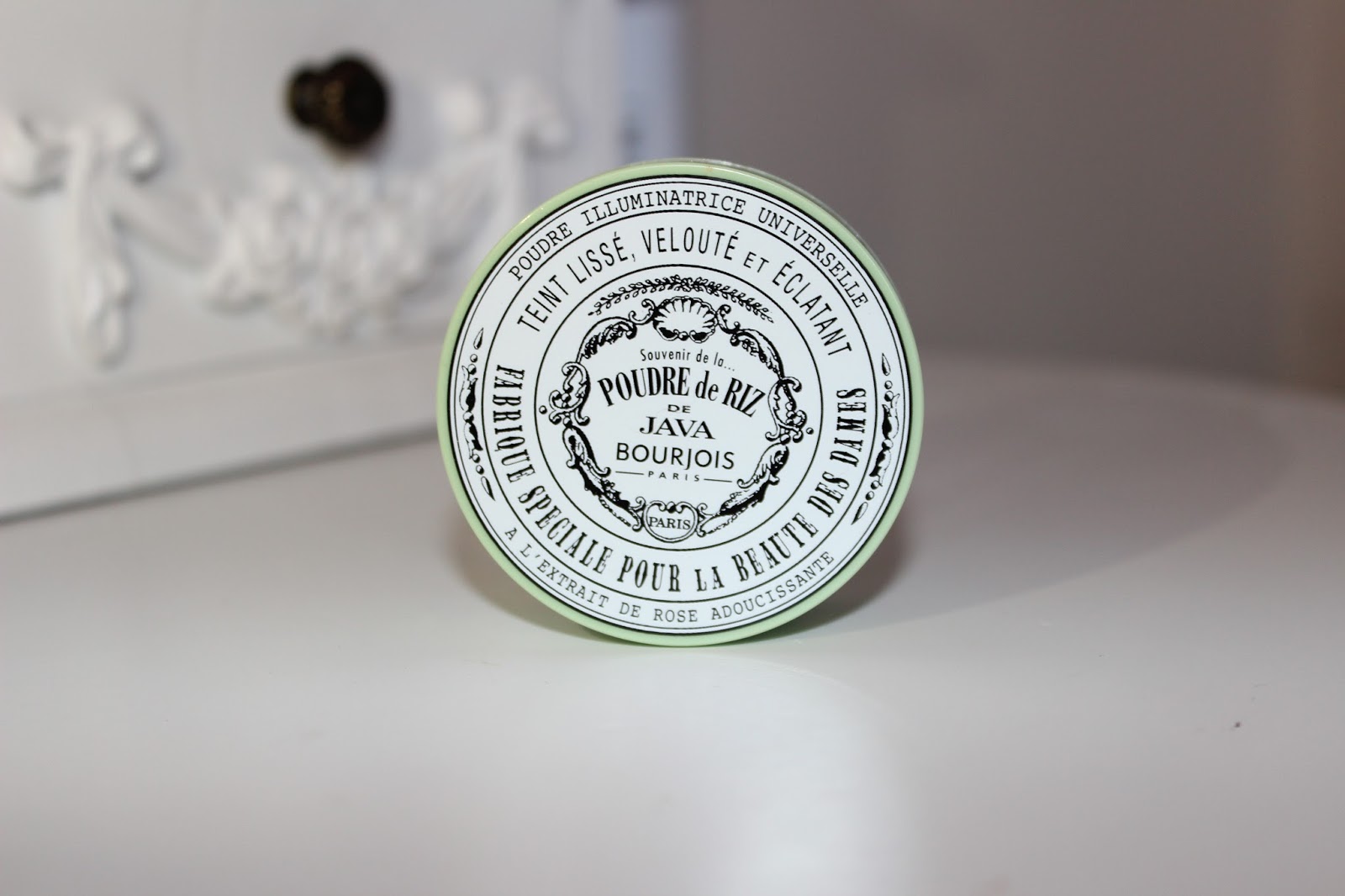 Bourjois Poudre De Riz De Java - Java Rice Loose Powder. | CHANELLE JADE