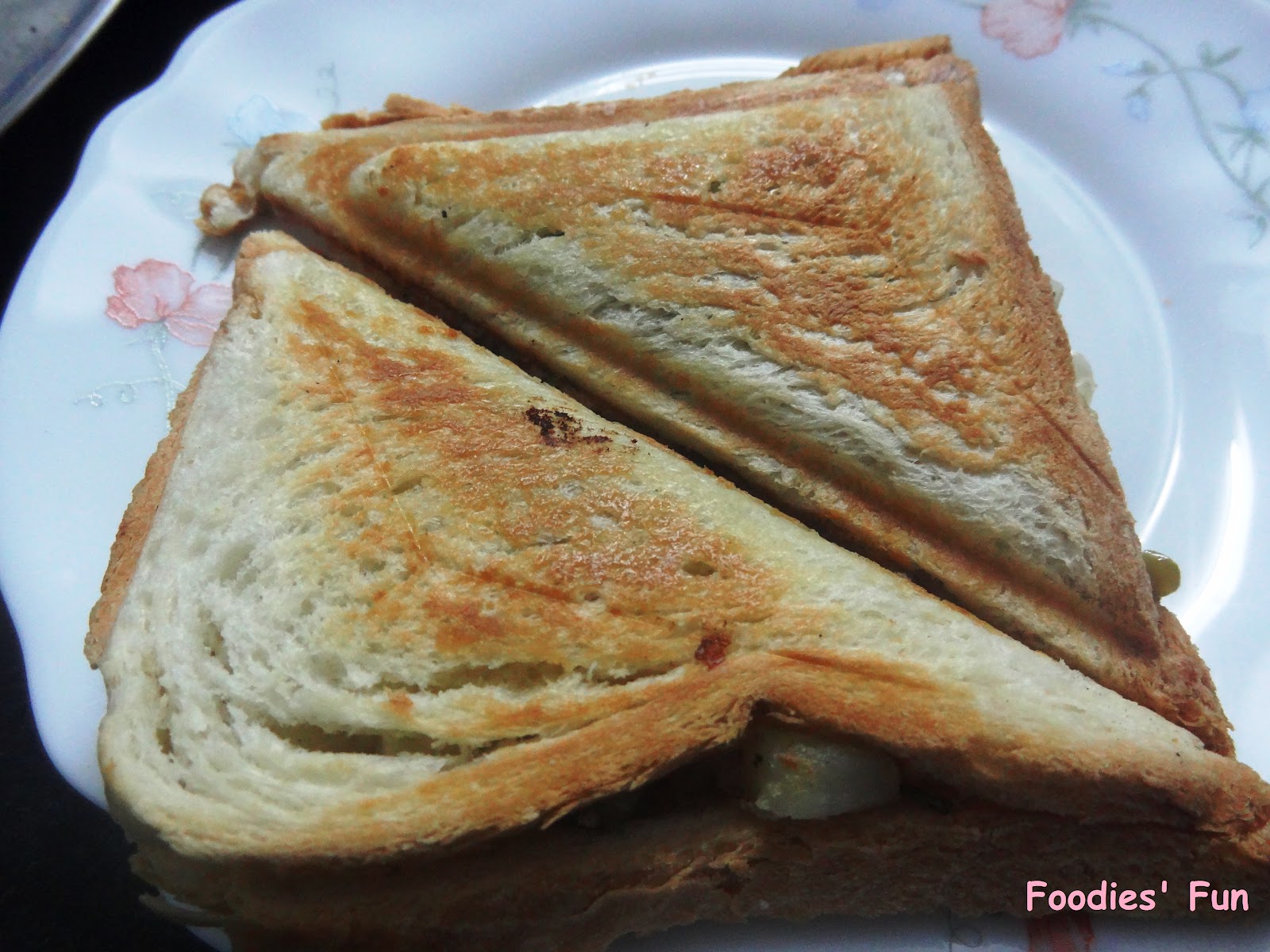 Foodies' Fun...: Vegetable Toast Sandwich