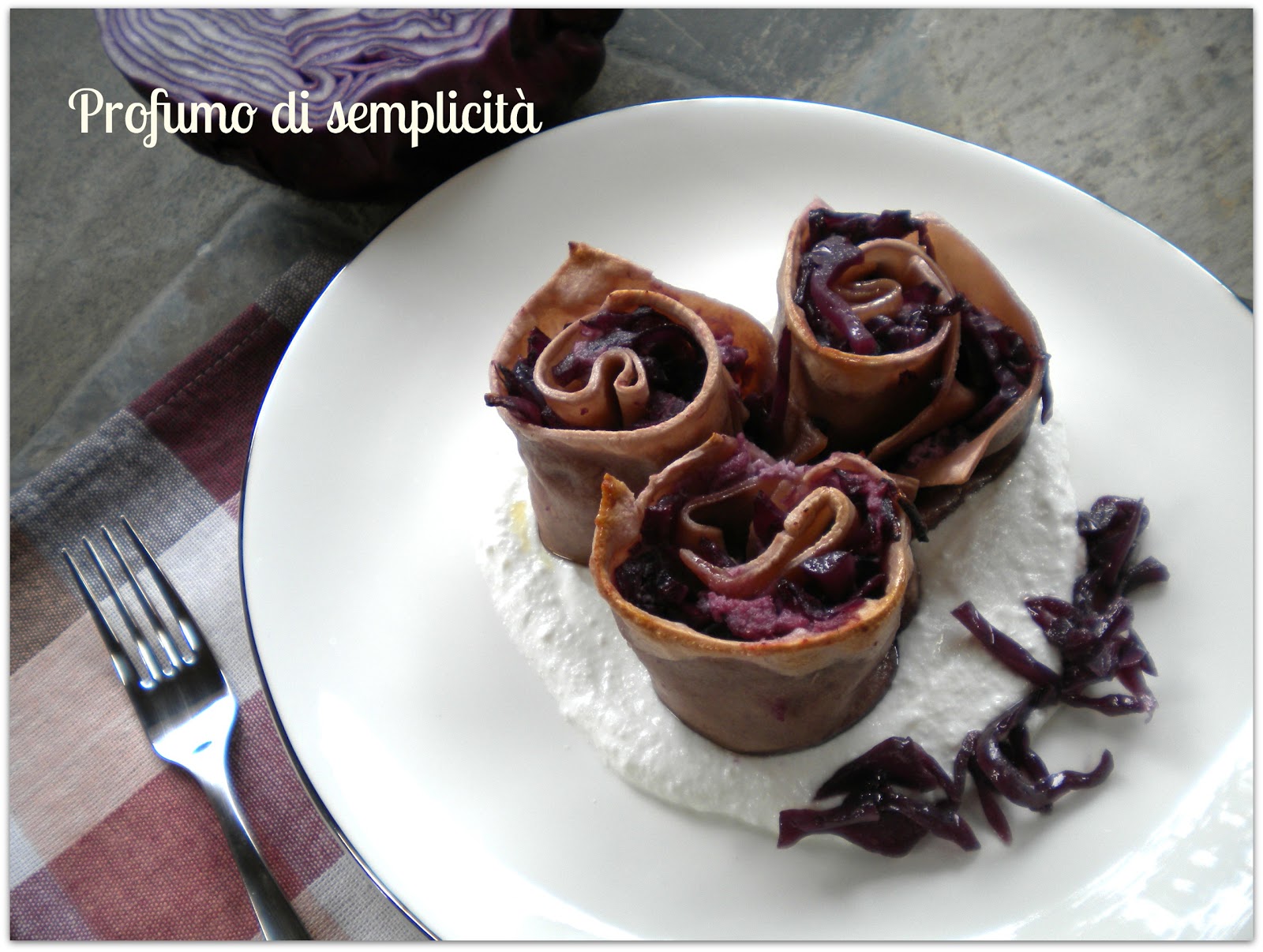 Profumo di semplicità: Rose viola di crauti e ricotta