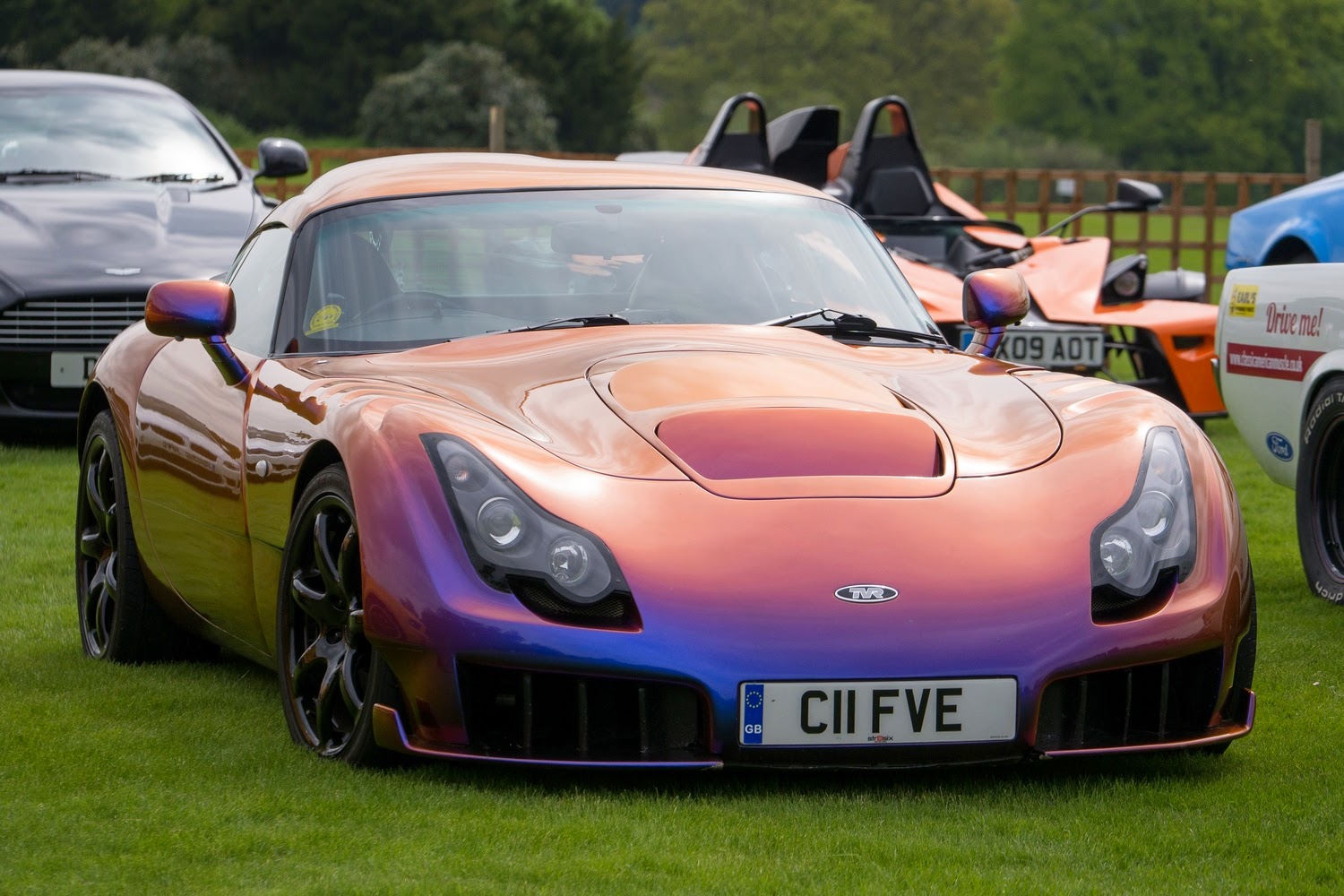 Cars that look best in odd colors | GTPlanet