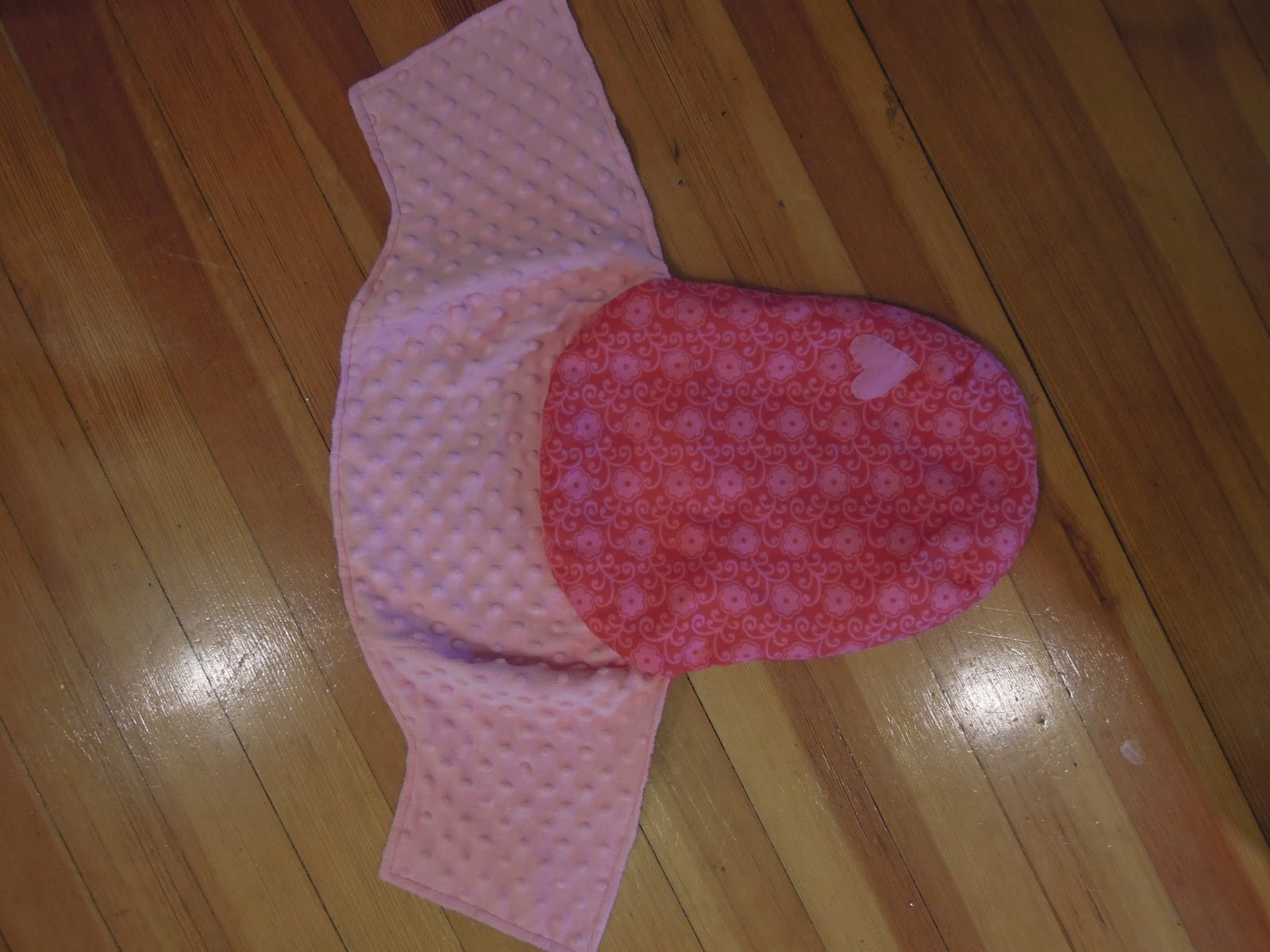 It's all of us!: Lotta Jansdotter's Baby Snuggler