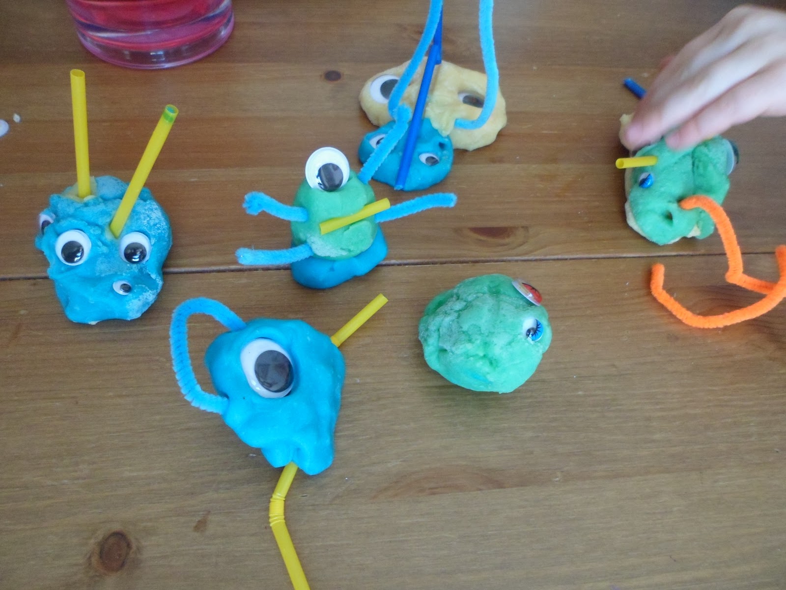 Cobble & Gobble: Monster modelling kits as a Monster party game