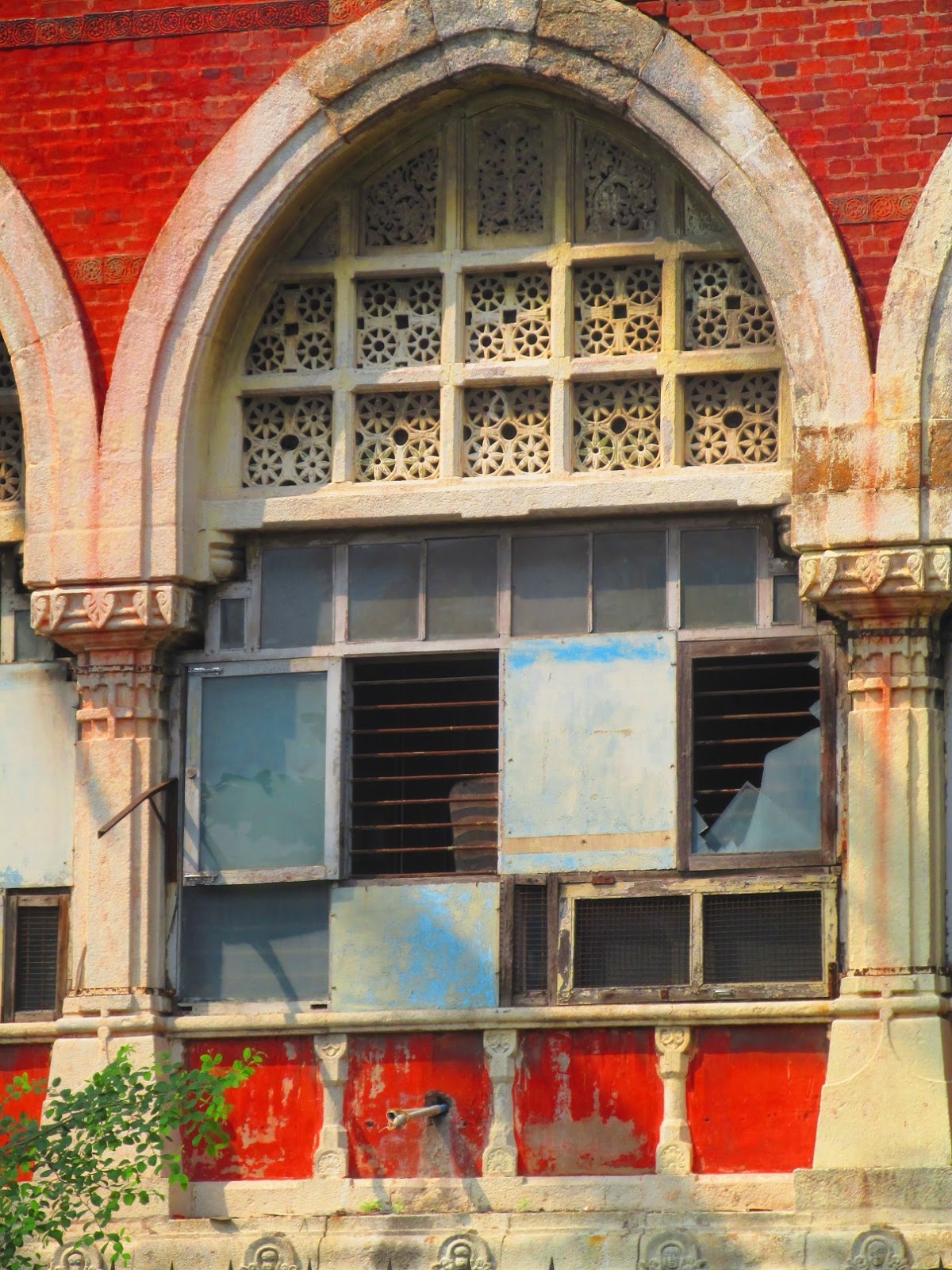 The Historic GPO Building and the Postal History of Madras