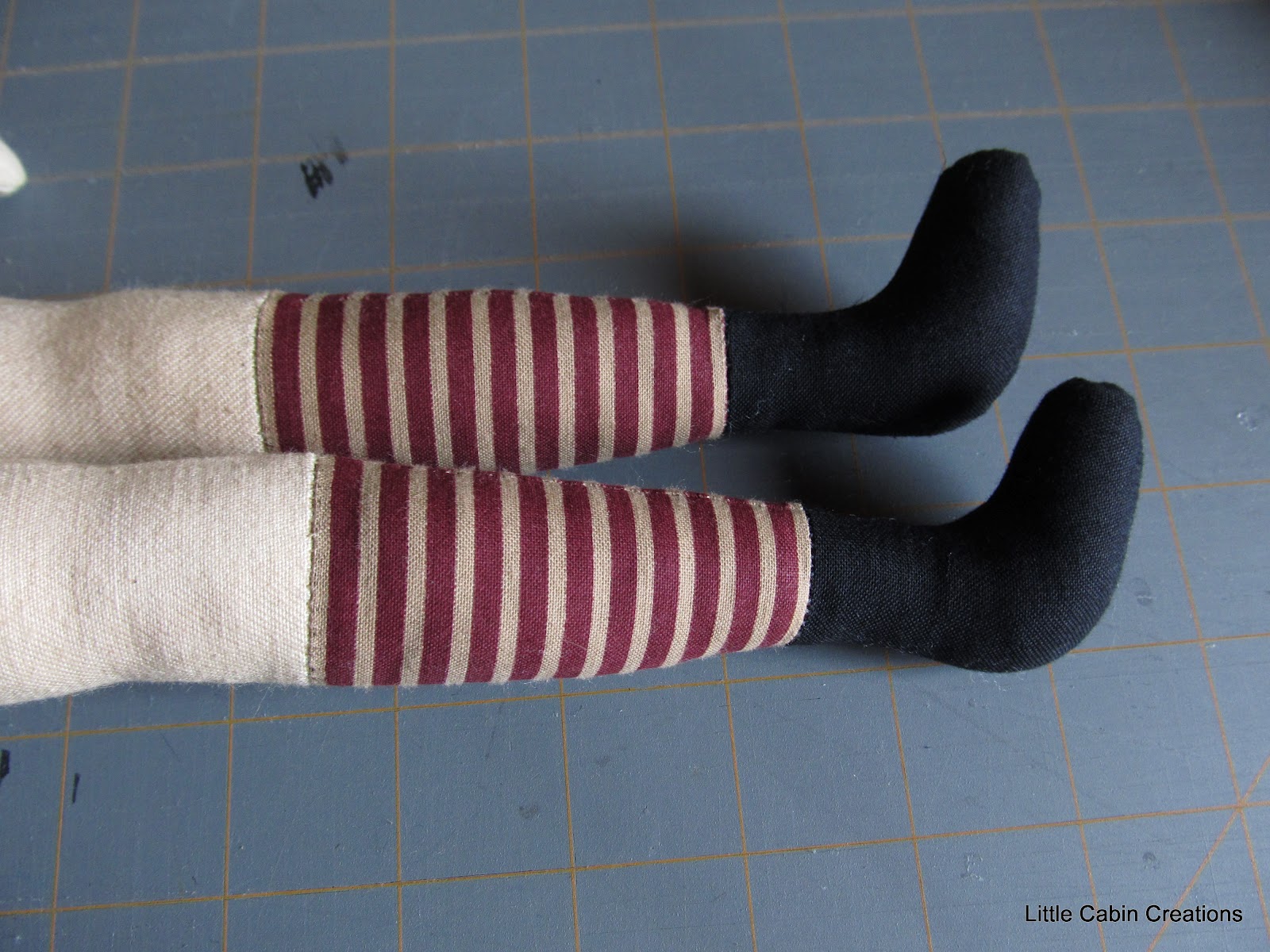 "MAKE DO DOLLS": Dolly's Legs