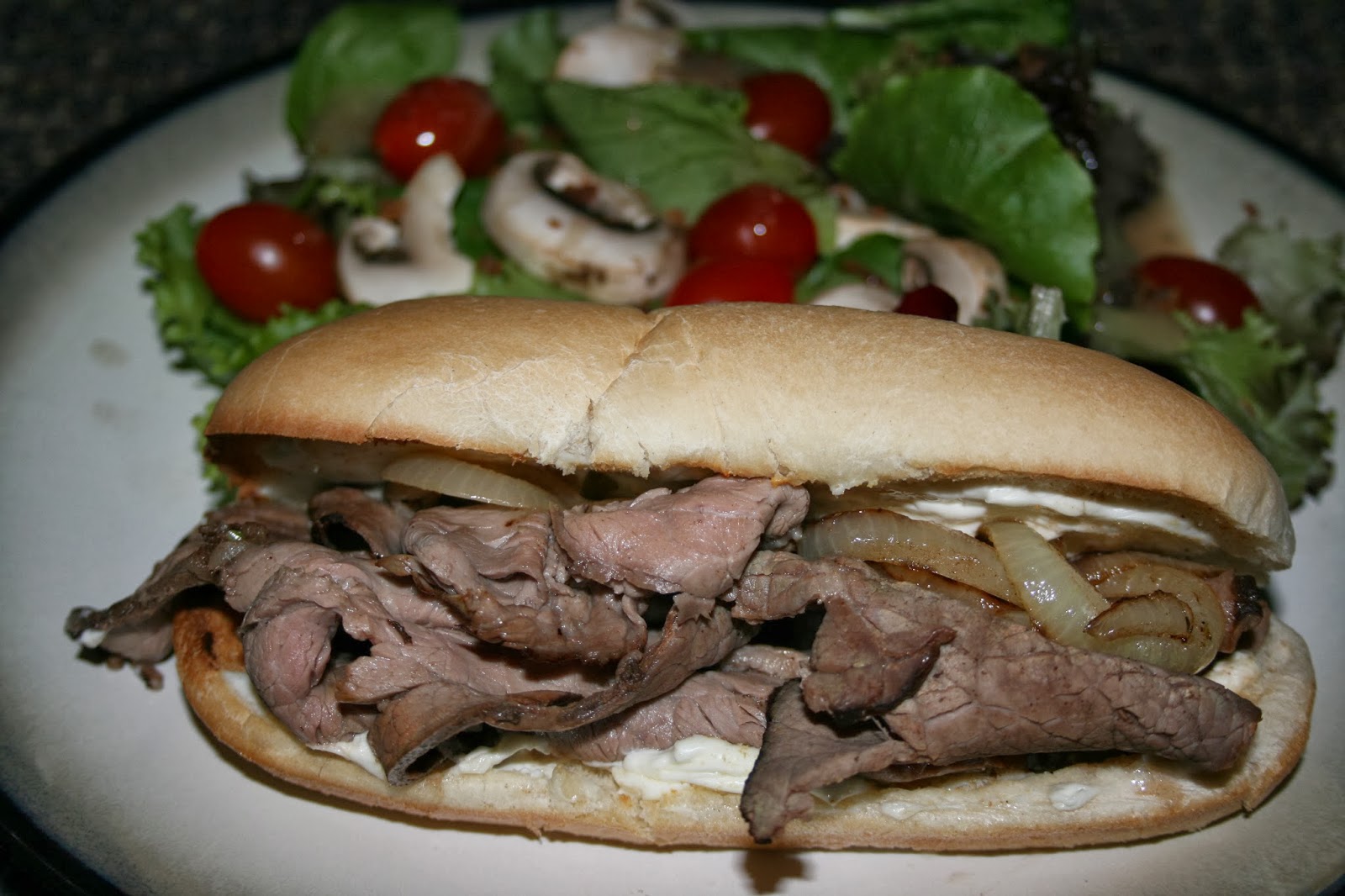 It really IS that easy to make...: Recipe #259: Garlic Roast Beef Sub