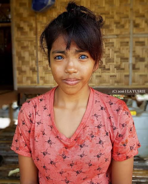 Pariwisata Indonesia: Rare Race : Indonesian Blue Eyes