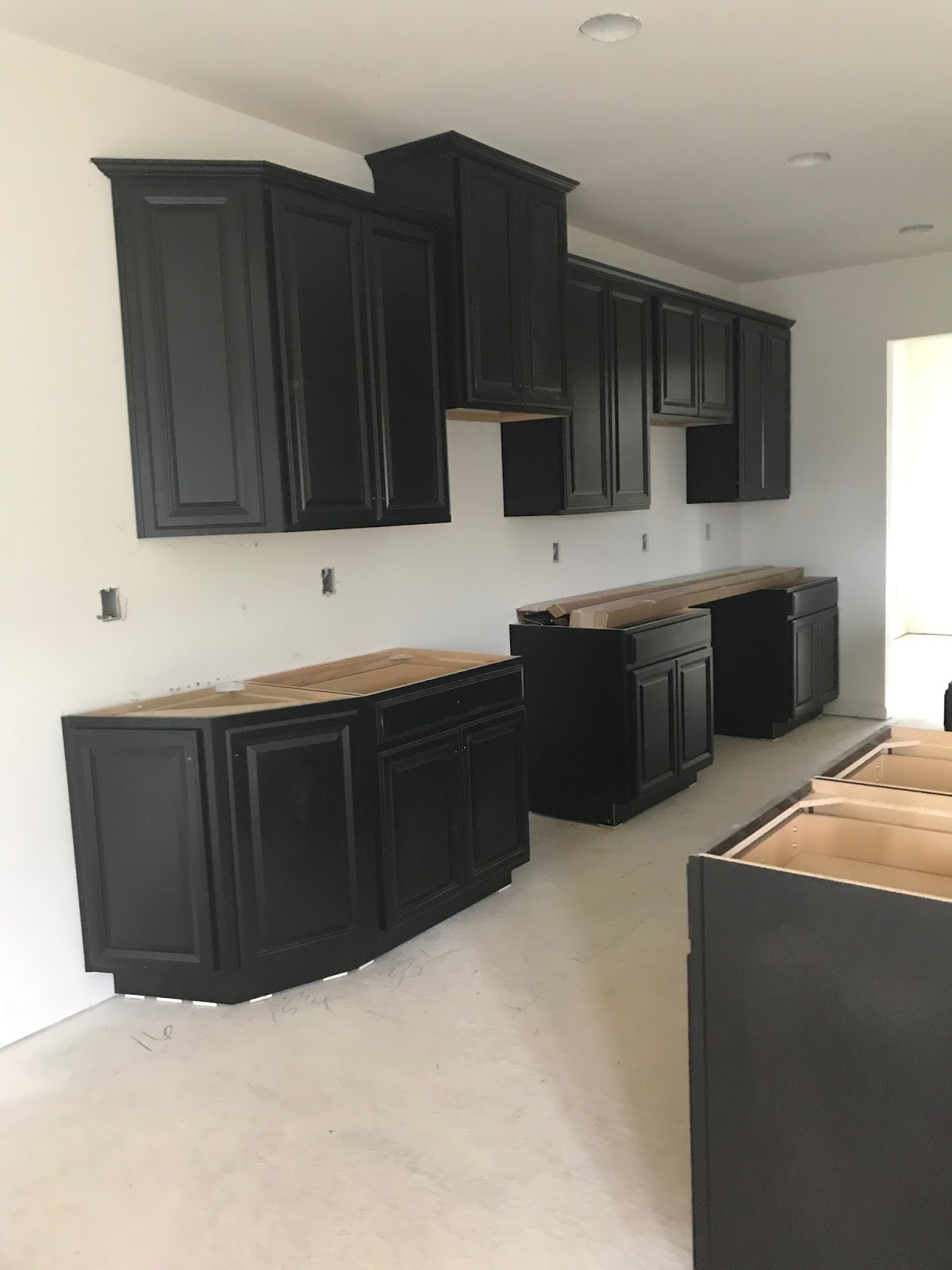 Woodworthy Manor: Front Porch, Cabinets, and Trim