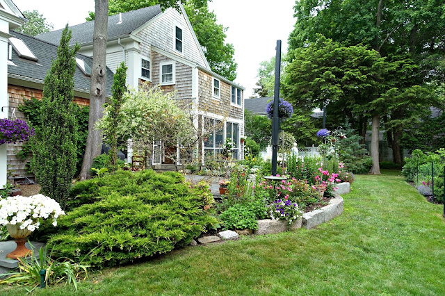 A Perfect Day for a Garden Tour - Preppy Empty Nester F