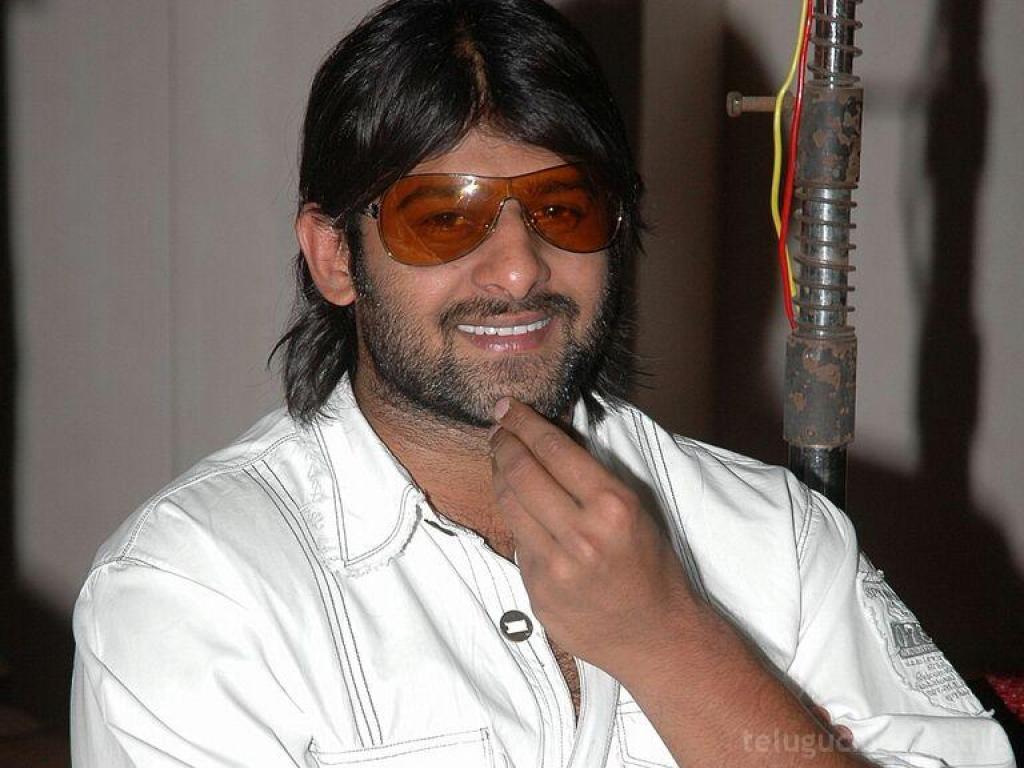 Wallpapers: Download Young Rebel Star Prabhas Raju Wallpapers