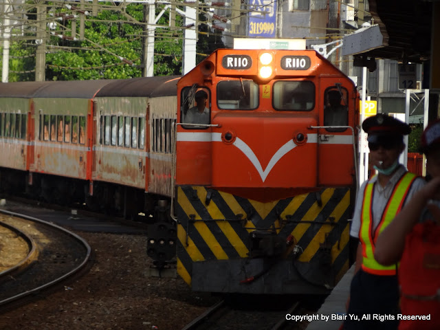 Blair's 鐵道攝影: R110柴電機車 / TRA R110 Diesel-electric Locomotive