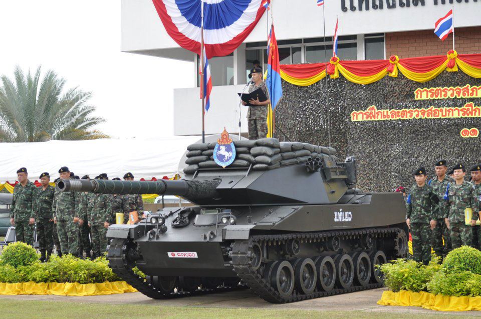 THAIDEFENSE-NEWS: รถถังเบา Commando Stingray (ม.พัน.26)