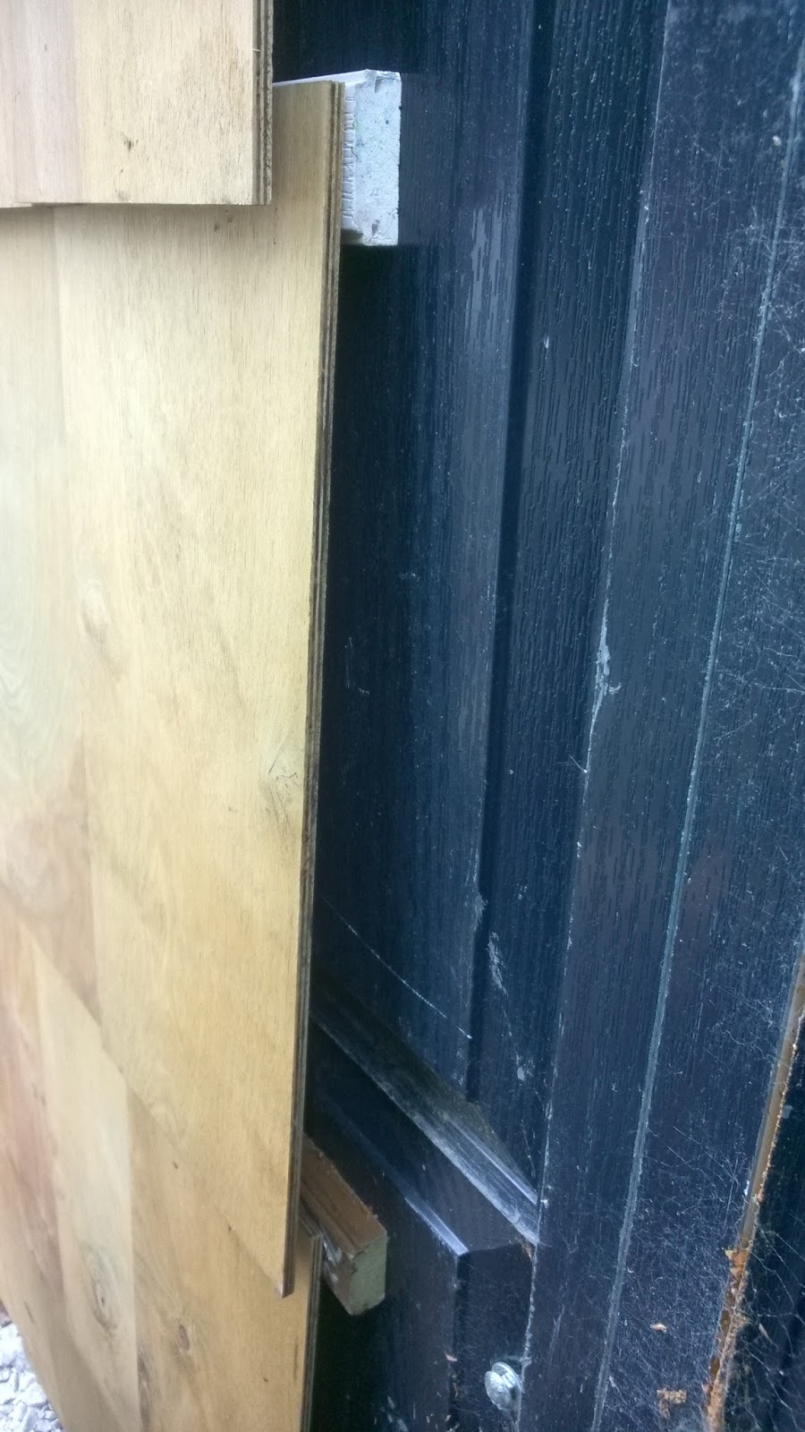 Cabinz.Net Blog: Treated 6mm Birch Plywood Shingle Off Cut Cladding ...