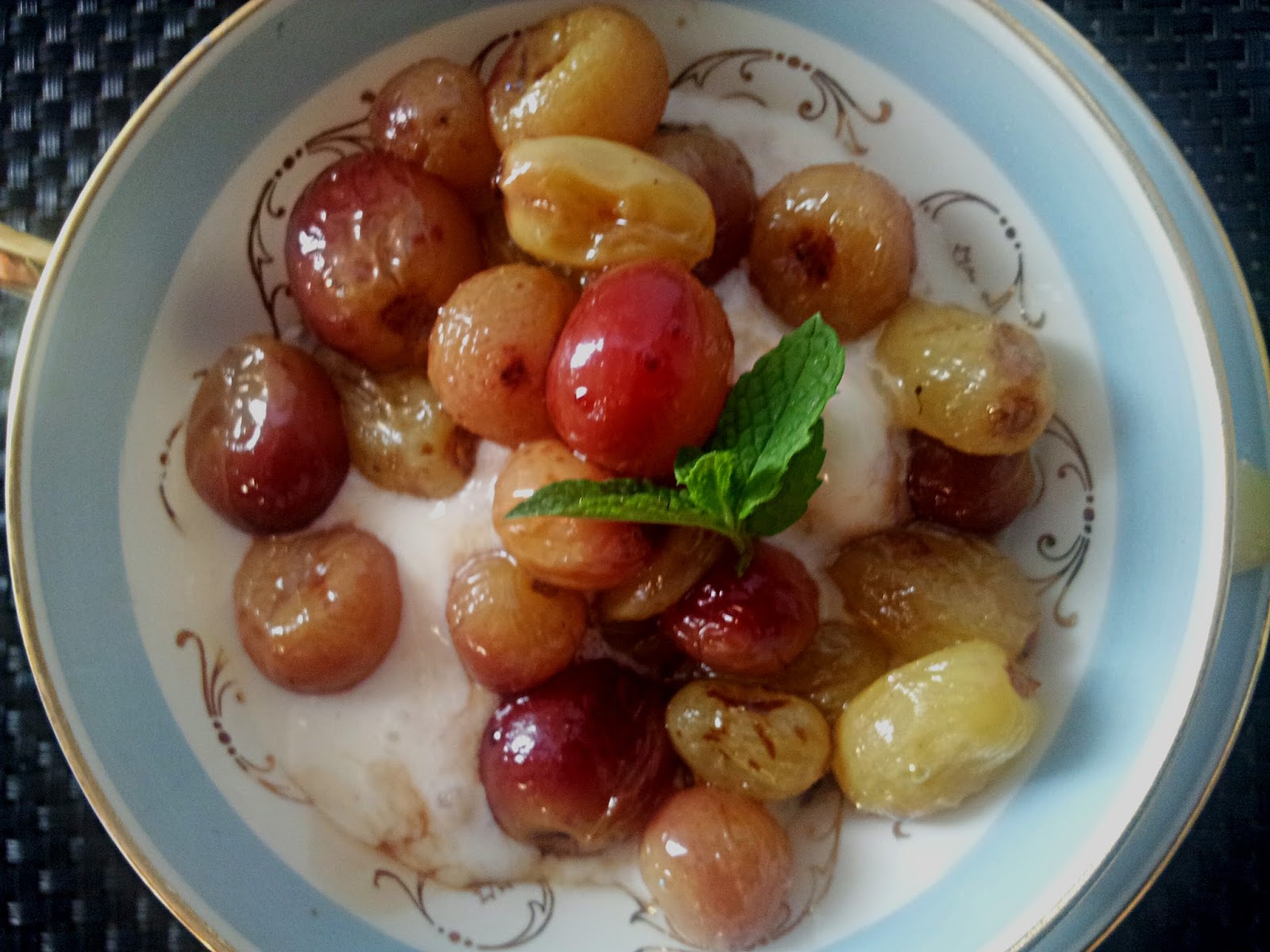 Napa Farmhouse 1885™: Roasted Grapes with Balsamic Drizzle
