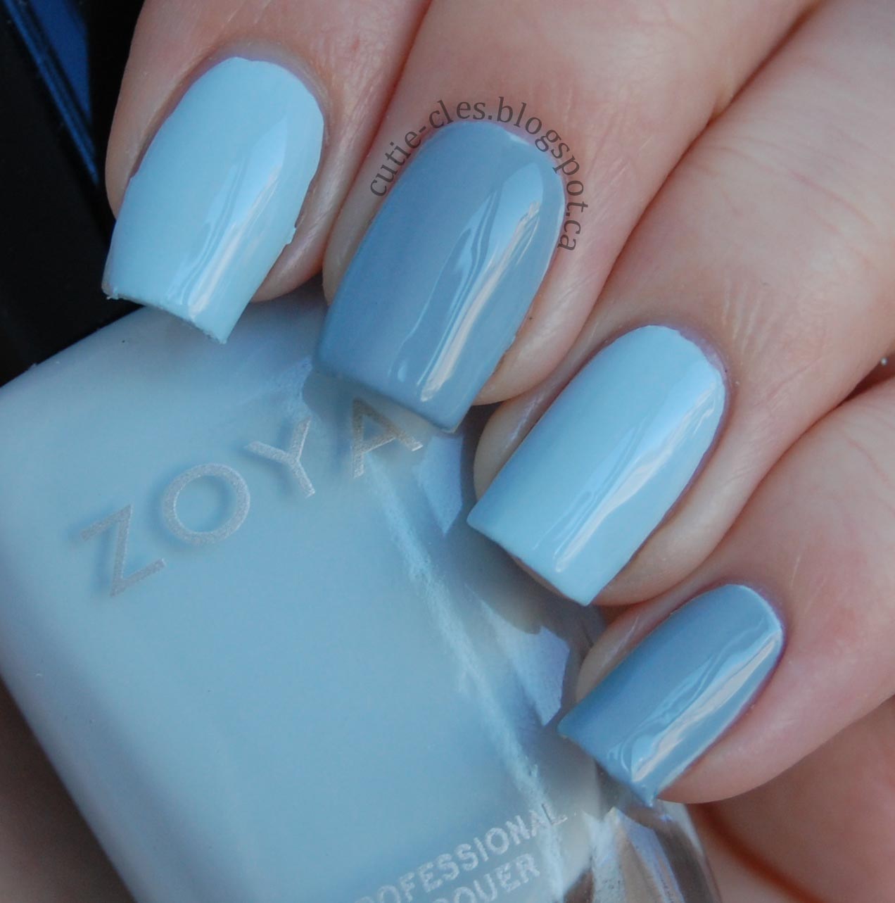 Paleberry: Zoya Lovely - Comparisons