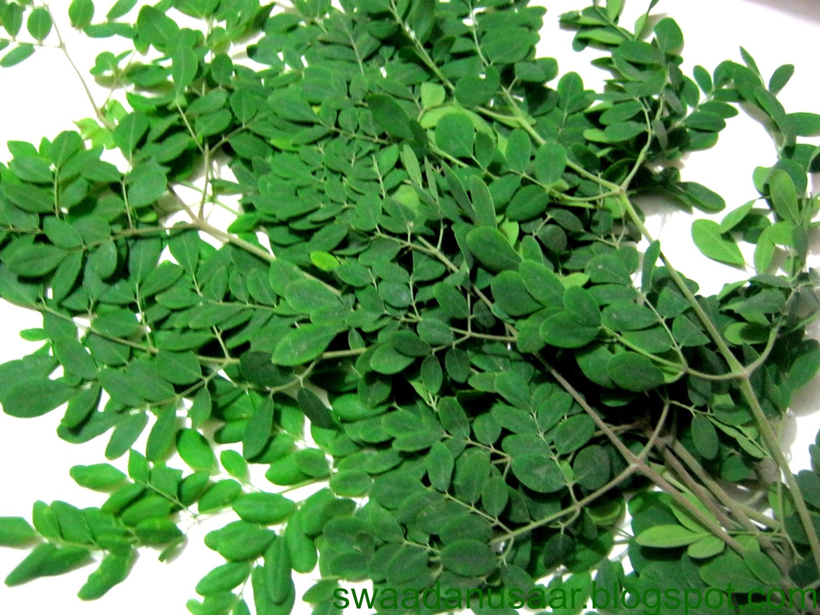 swaadanusaar: SAIJAN PATTI STIR FRY..