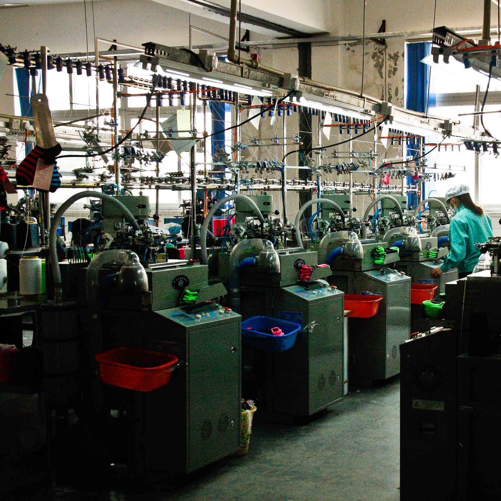 Life on Nanchang Lu: Shanghai Factory Girls