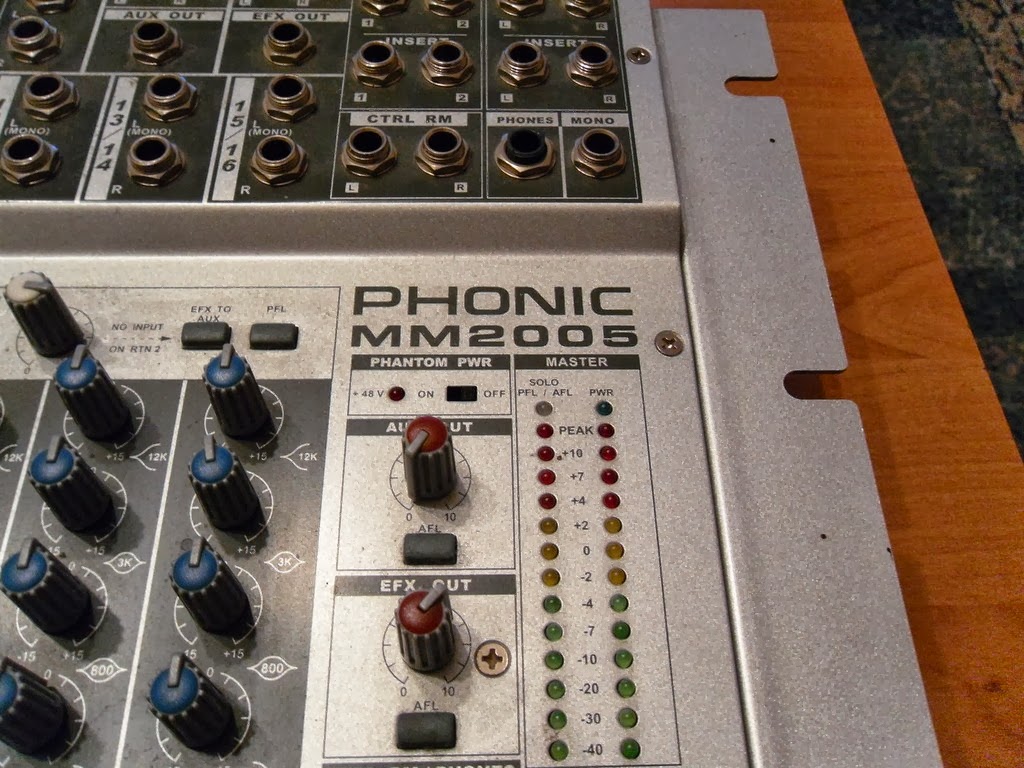 Infrequent Sound [sex.tex] technology: Phonic MM2005 Compact Mixer