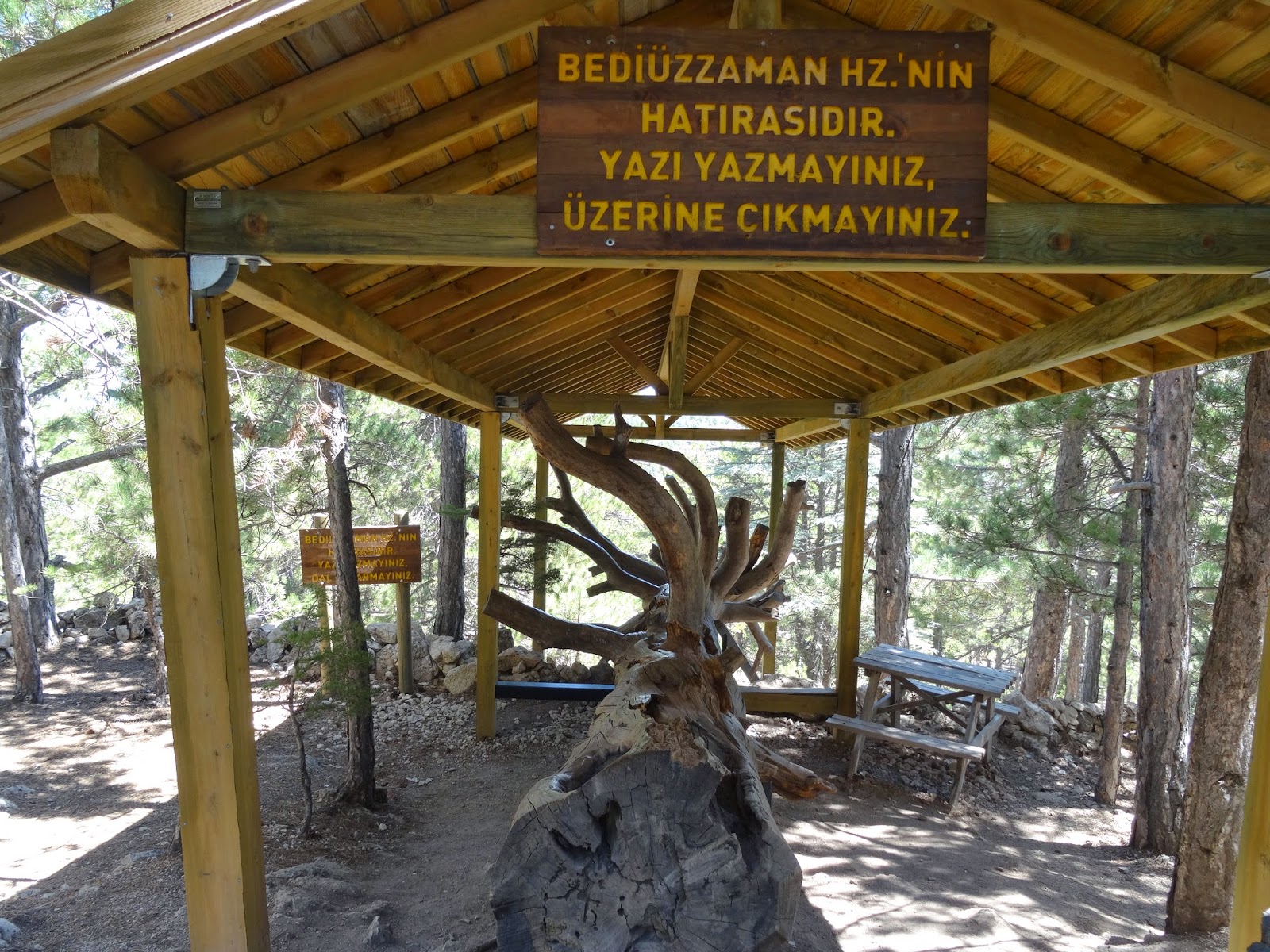 Gezi/yorum2 (Yolculuk devam ediyor): BARLA'DA GEZİLECEK YERLER