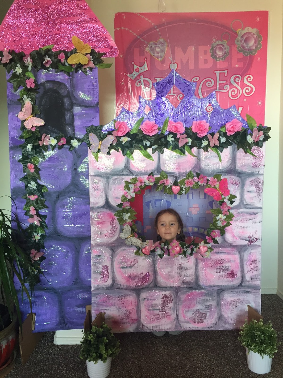 Freckles 'n' Family: Princess Castle Photo Booth