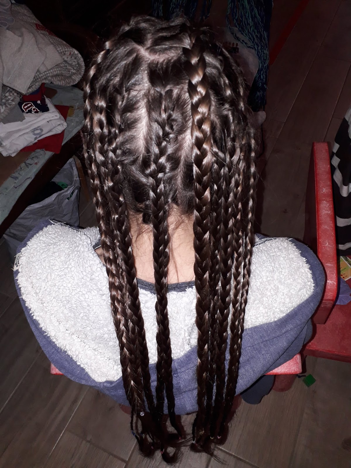 VoceEsilenzio homeschooling: Ella e le " treccine"