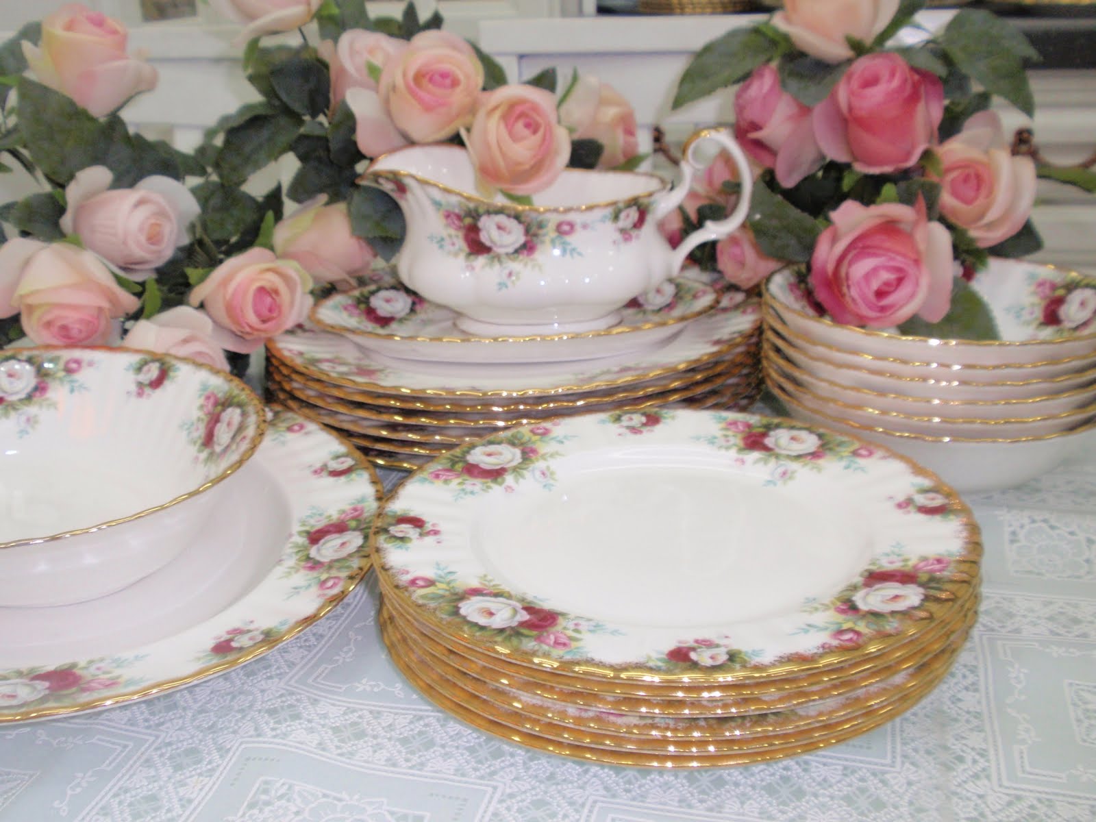 Lovely Treasures from English Garden: Royal Albert Vintage Dinner Set ...