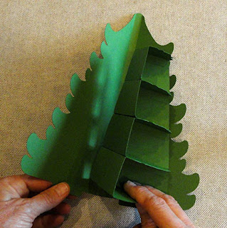 Needles 'n' Knowledge: Christmas Countdown Tree Stack Tutorial