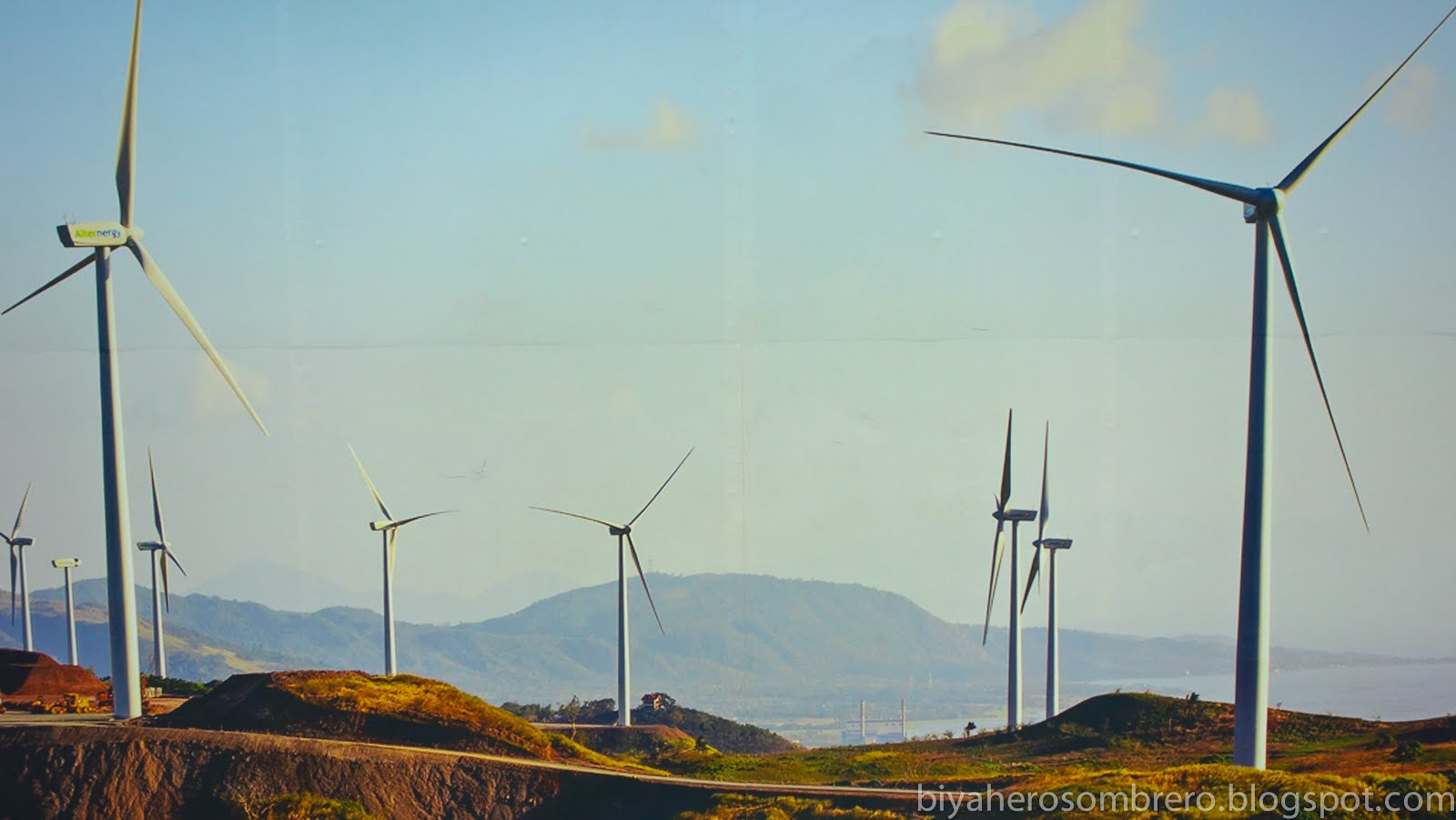 Biyahero Sombrero Travel Blog : The Windmill Farm of Pililla Rizal