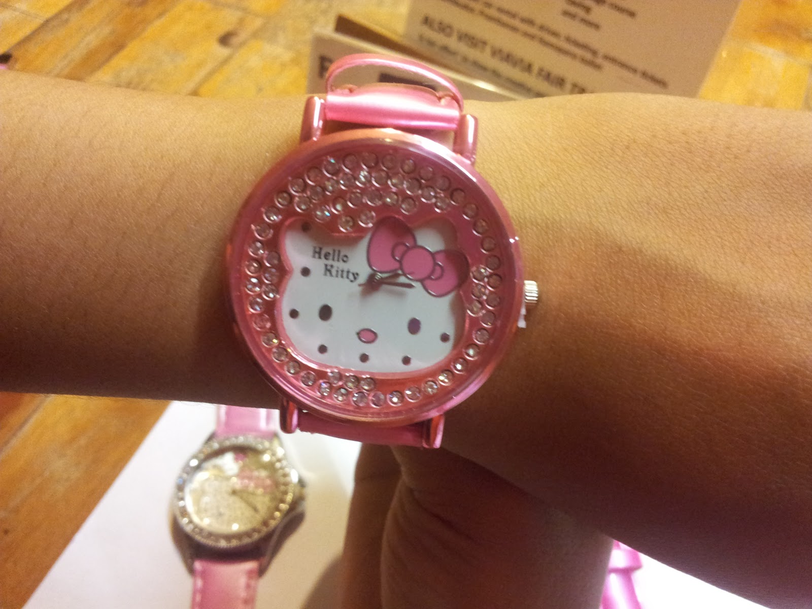 Jam Tangan Cantik Hello Kitty ~ APA AJA ONLINE | BAJU | GADGED | TAS ...