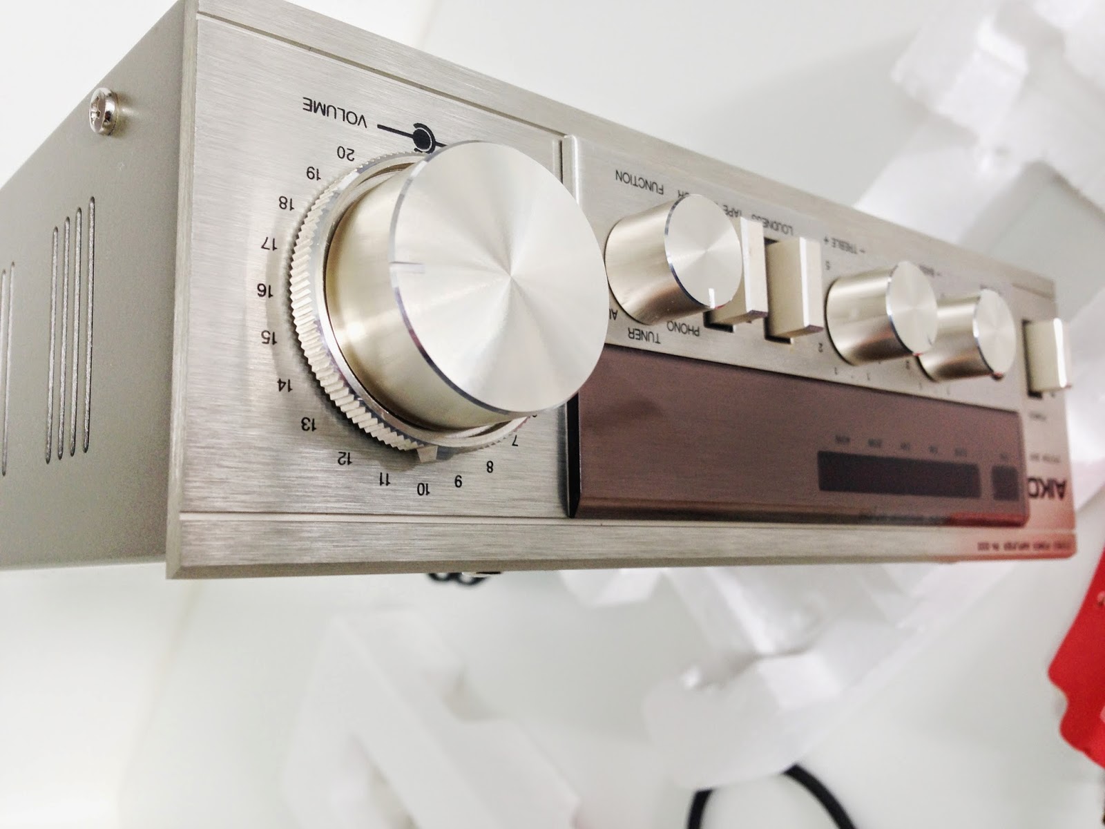 Página do Tempo/Janela do Tempo: Micro System Aiko S 3000 - Novo Exemplar