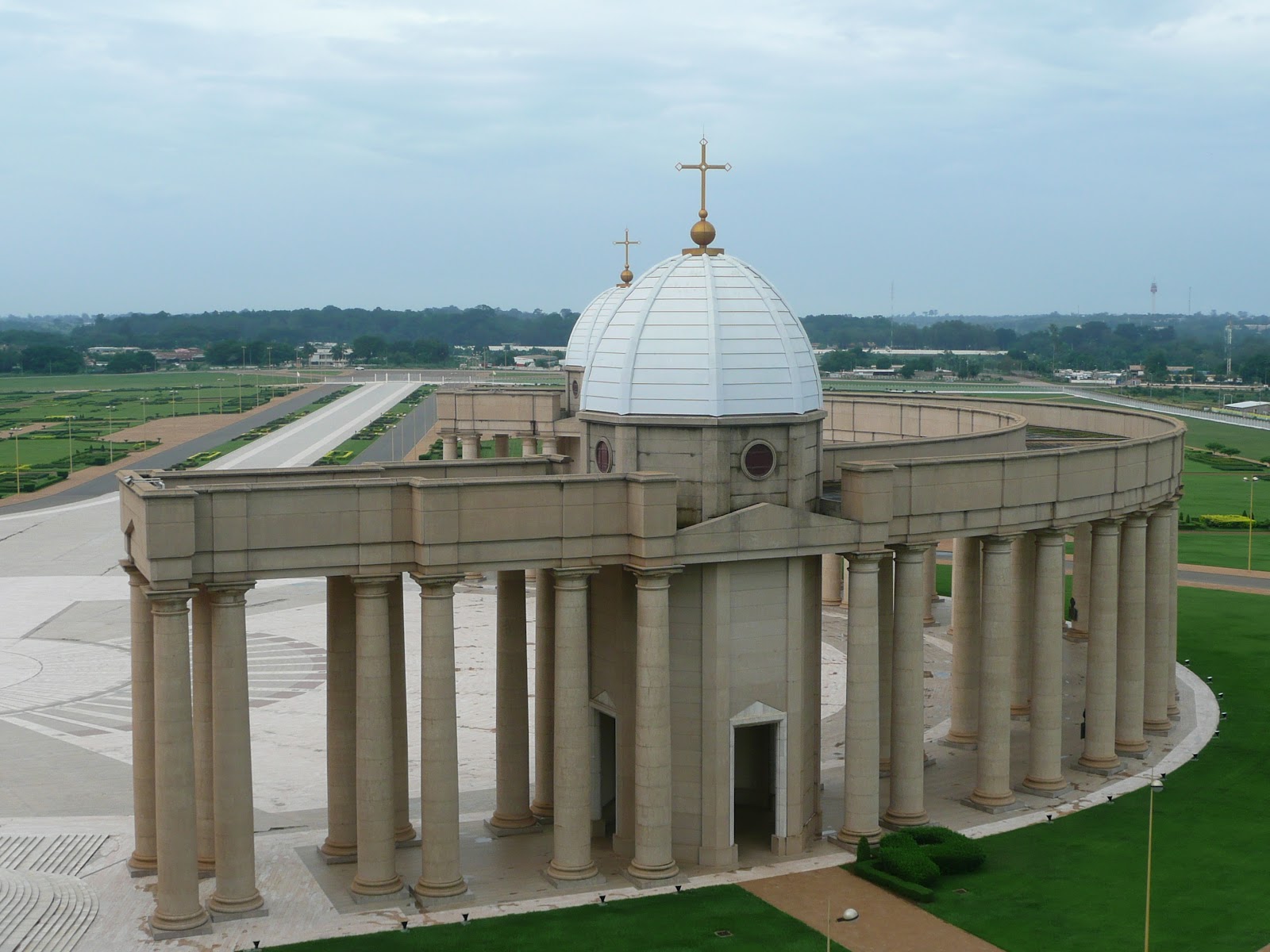 Nos voyages au pays des cîmes: Yamoussoukro