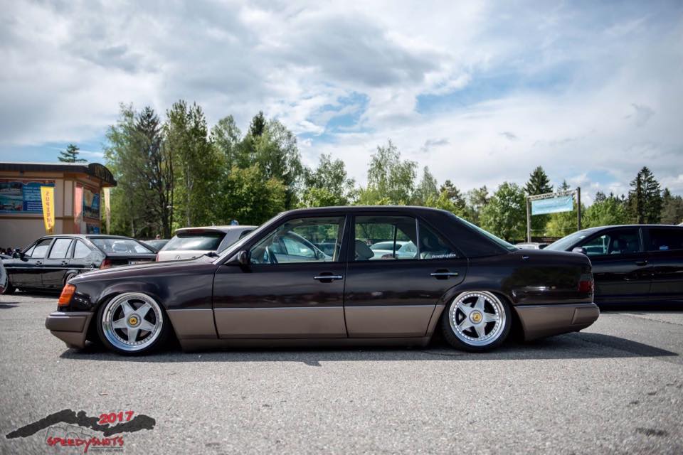 Mostbook: Tuning Mercedes Benz W124 Stance