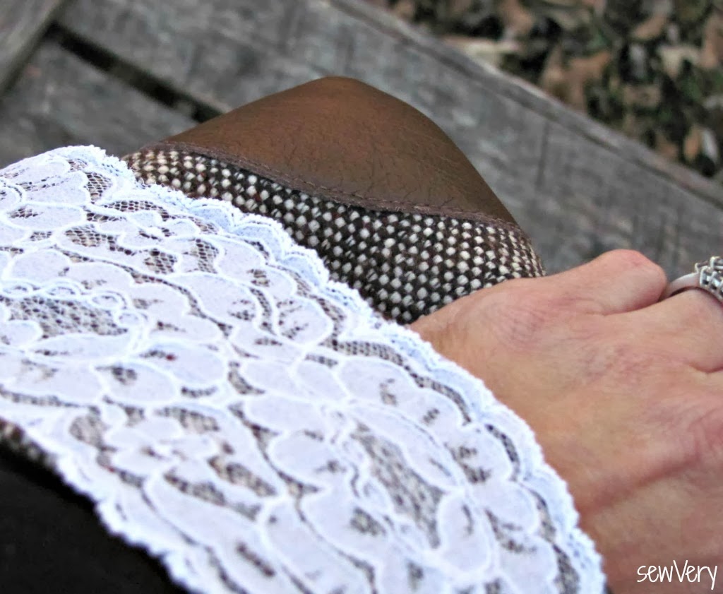 sewVery: Snowflakes & Lace with sewVery