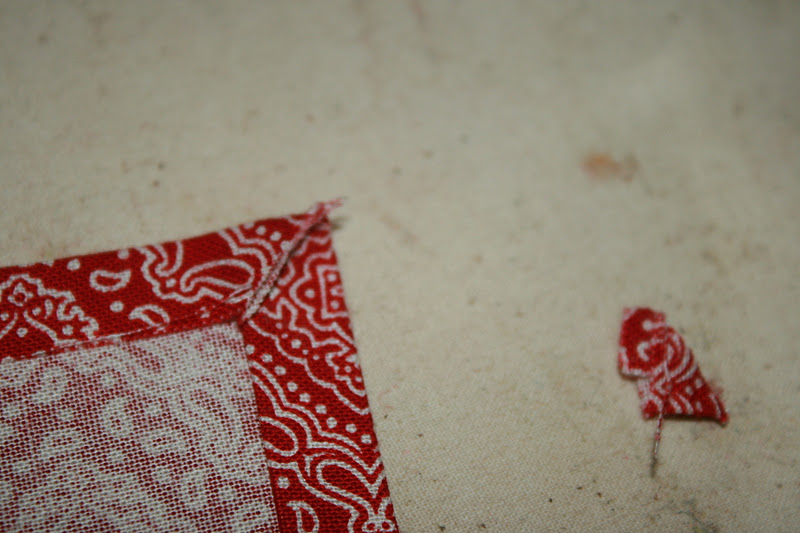 Buzzing and Bumbling: Faster Method for Double Turned Narrow Hems , Tutorial