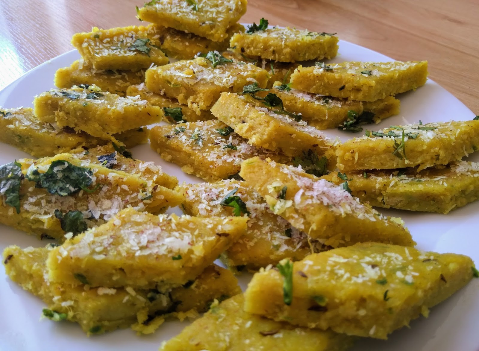 Spicy Gram Flour Fudge / Besan bites / Thapat Wadi / Maswadi / Patwadi