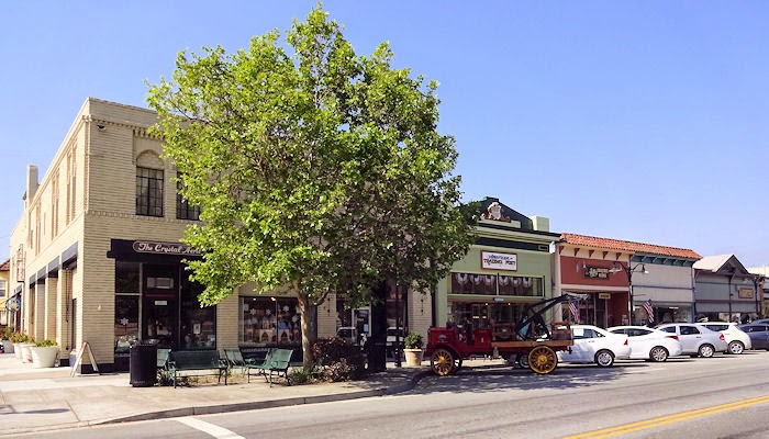 Left Field Wander: The Town of Niles in Fremont, CA